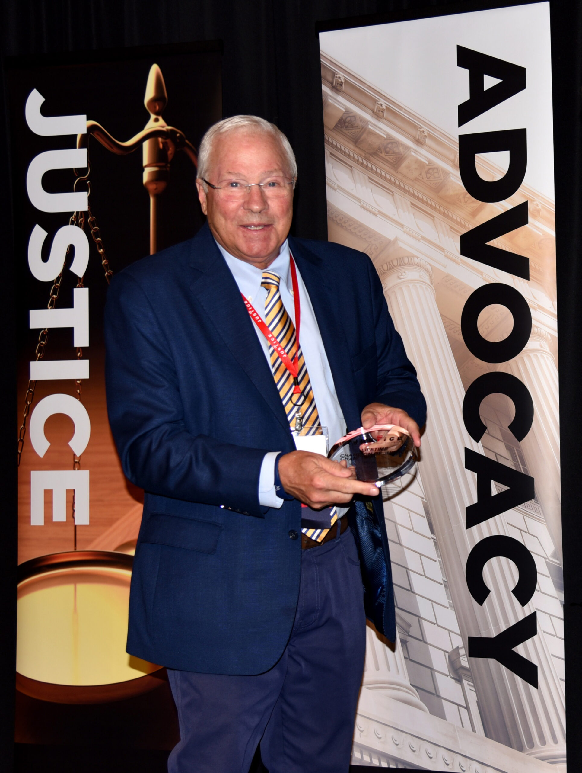 Bill Sieben Receives the Minnesota Association for Justice (MAJ) 2024 ...